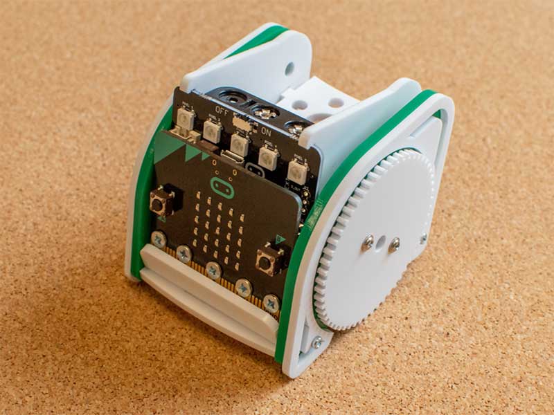 Let’s Make a Robot: MOVE: with the Microbit